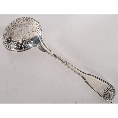 CUILLERE SAUPOUDREUSE XVIIIè en argent massif modèle file... - 85125893 ...