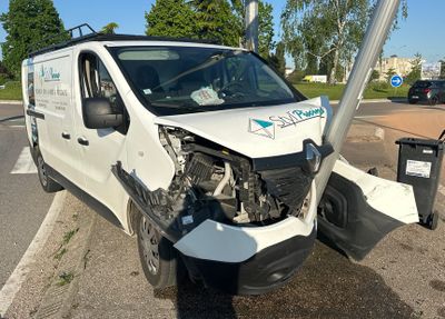 RENAULT TRAFIC - Genre : CTTE - Carrosserie : FOURGON - ... - 83163345 ...