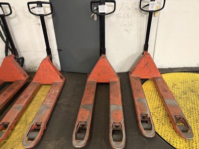 1 manual pallet truck - 85141275-39 | Interencheres.com
