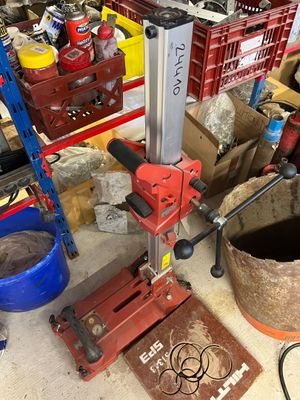 TOULOUSE 31400 - R31 - A lot including : 1 HILTI core dr... - 85034852 ...