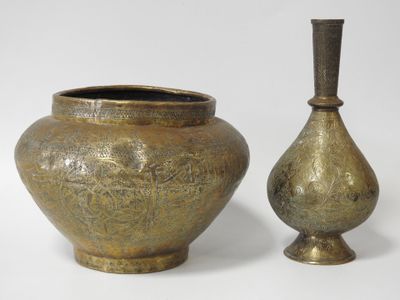 ARTS DE CIVILISATION Réunion d'un cache pot et d'un4 vas... - 84856965 ...