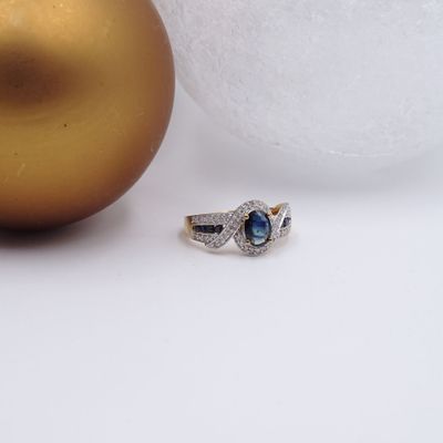 Bague or 9K sertie de saphir et diamants, PB 2,9 grs, TDD... - 84824094 ...