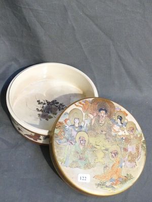 JAPAN - Satsuma - Earthenware bonbonnière with gilded Bud... - 85043010 ...