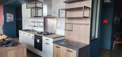 1 cuisine d'exposition H6 HARMONIE pose droite façades mé... - 84931406 ...