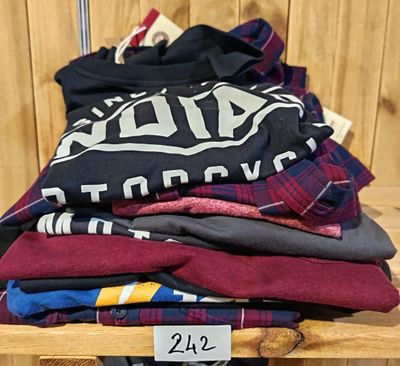 Set of 11 items (T-shirt, shirts) for men size S (size gi... - 85091646 ...