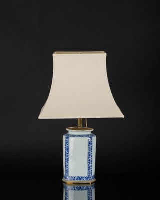 CHINE - XVIIIe siècle Vase de section quadrangulaire en p... - 85047104 ...