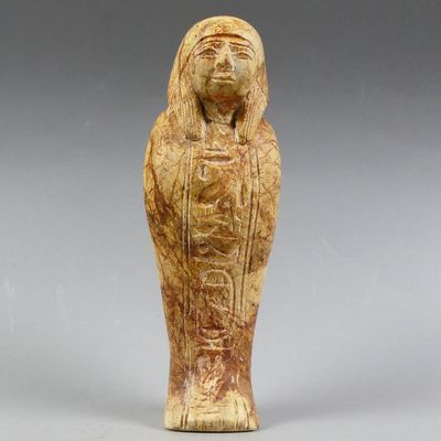 Egypt. Inscribed oushebti in beige limestone. L. approx. ... - 85099368 ...