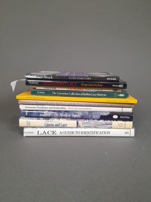 Lot of books on the theme of lace including : - The Lave... - 79839684 ...