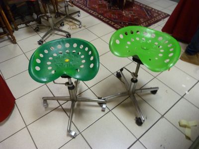 Pair of adjustable vintage workshop chairs with chrome-pl... - 85313312 ...