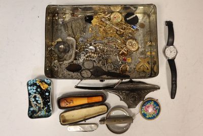 Lot de bijoux fantaisies divers comprenant : montres brac... - 84105674 ...