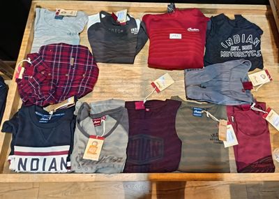 Pack of 11 items (T-shirt, tank top, shirt, sweatshirt) f... - 85091594 ...