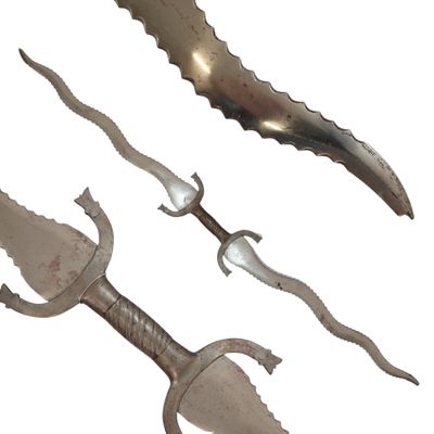 A very rare double blade dagger, India, 19th Century. Cen... - 74783269 ...