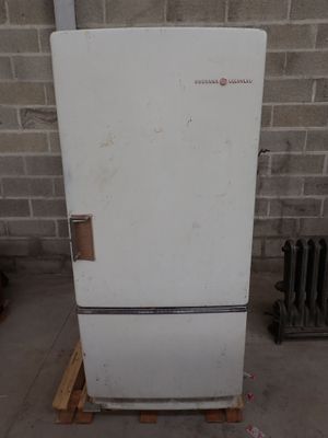 General Electric, réfrigérateur vers 1960, mauvais état. ... - 84835616 ...