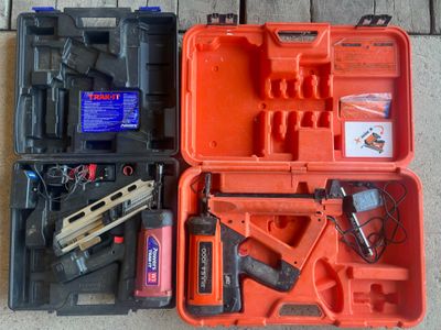 2 SPIT PULSA 1000 and TRACK-IT 34CDH gas nailers - with 4... - 81274891 ...