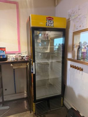 Vitrine réfrigérée ICE TEA modèle V400 LIPTO, N°91100061 ... - 85093270 ...