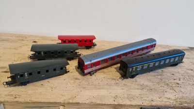 Pack of 5 wagons - 85038155-43 | Interencheres.com