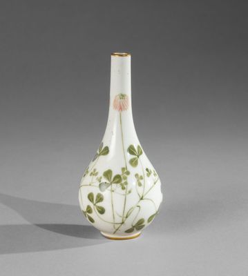 SÈVRES Small Chatenay A porcelain vase decorated with sh... - 85050966 ...