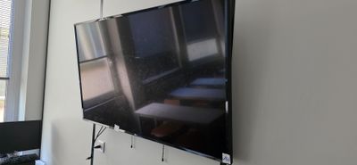1 LG 55-INCH TELEVISION MODEL 55UK6100PLB, WITH TLC, + 1 ... - 85060037 ...