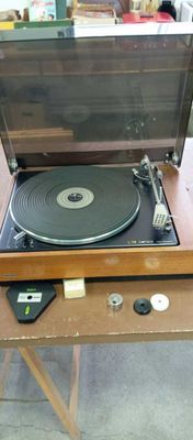 Une platine disque LENCO L78 - 85097590-157 | Interencheres.com