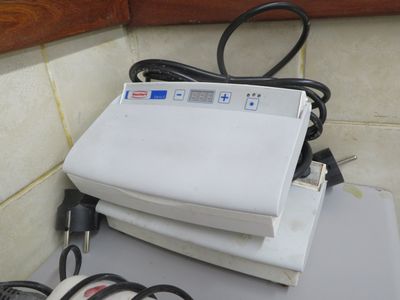 RENFERT 2 VARIO E model immersion wax heaters, with three... - 84496126 ...