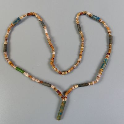 Archaeology. Excavation bead necklace. Earthenware and ... - 85099325 ...