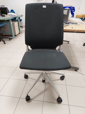 VITRA Meda Chair design office chair with castors alumini... - 81561476 ...