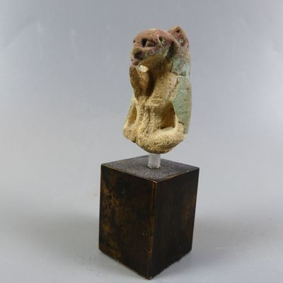 Archaeology. Egypt. Amulet of the goddess Sekhmet with li... - 85099289 ...