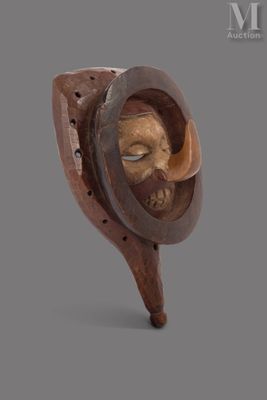 Mask with hooked nose Patinated wood Yaka style 33.5 x 1... - 78009714 ...