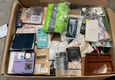 9964-370 / 1 palette de 89 kg de mix (gilet vert, moule e... - 85134396 ...