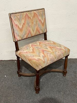 Straight-back walnut chair, column legs with X braces, he... - 85042880 ...