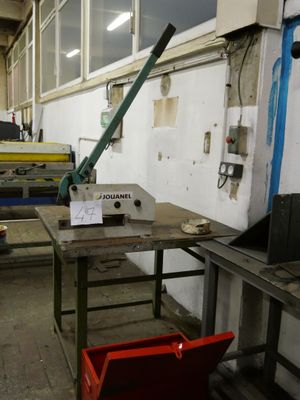 a JOUANEL hand shear on its metal workbench - 85082816-47 ...