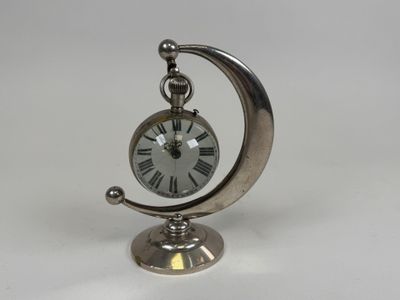 Montre squelette pendentif en métal et verre, le cadran a... - 85289006 ...