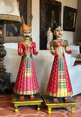 INDE - XXe siècle. Deux SUJETS de Gangaur Bois sculpt... - 85158369-230 ...